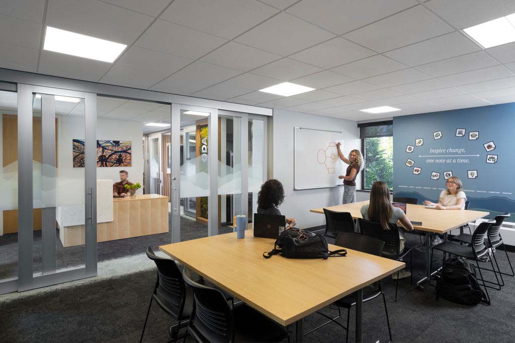 Leeds School of Business Koelbel Suites - archshop.com